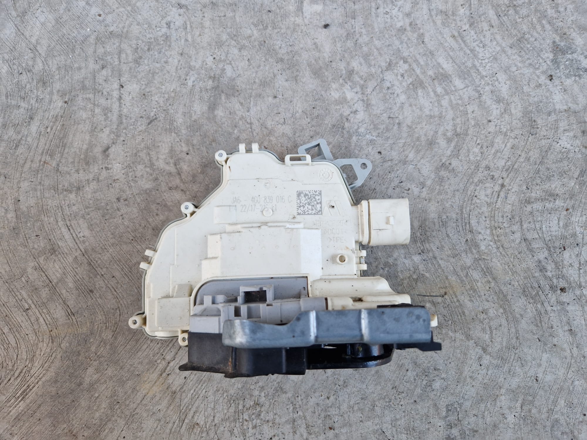 Zadnja desna brava vrata Audi A6 4G 4G0839016C - eeshop.ba | Kupuj ...