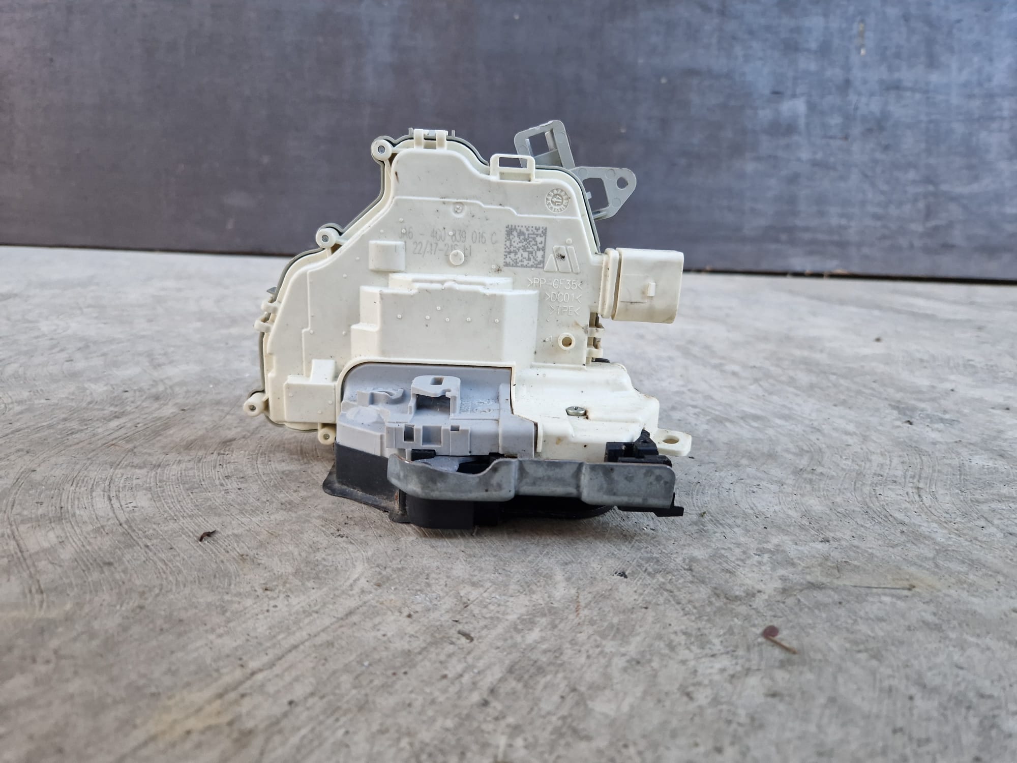 Zadnja desna brava vrata Audi A6 4G 4G0839016C - eeshop.ba | Kupuj ...